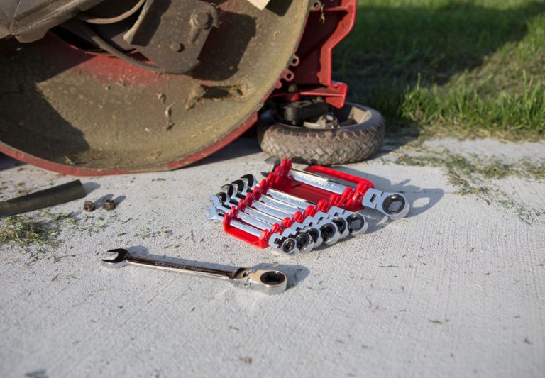 Lawn Mower Repair – Repairs of lawnmowers in Milton Keynes and surroundings